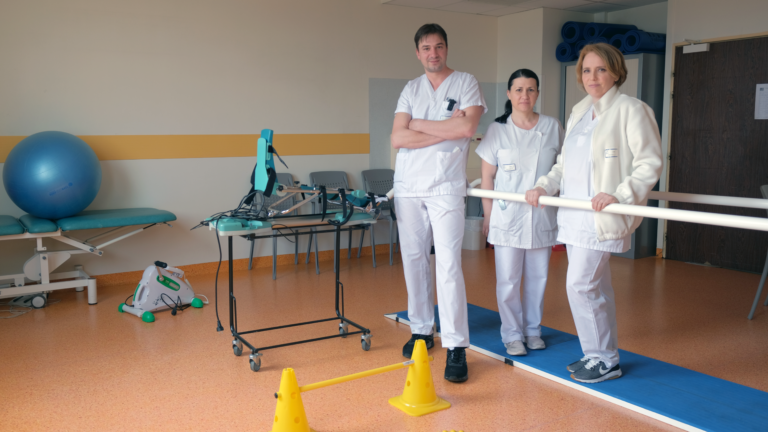 Zoom sur... les masseurs-kinésithérapeutes de l’hôpital - Centre ...